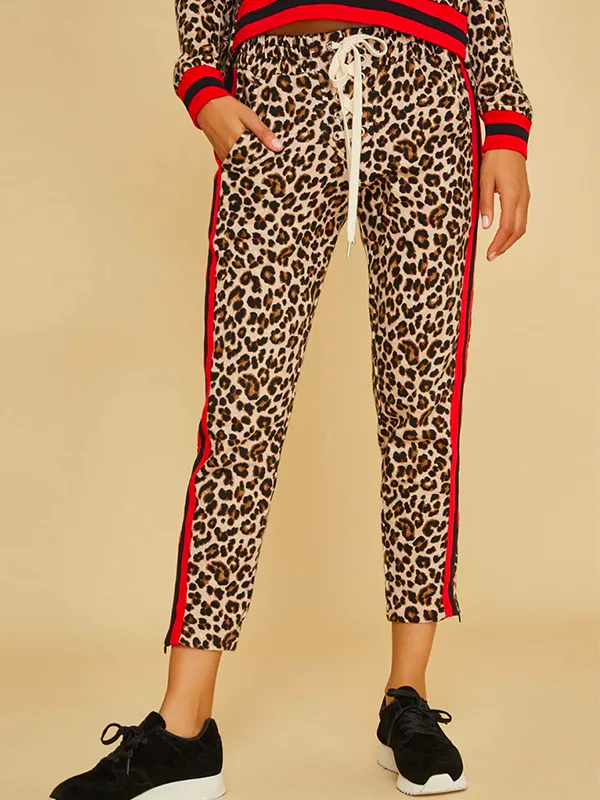 Emma Roberts’ Leopard Sweatpants Are A Cozy Take On Animal Print