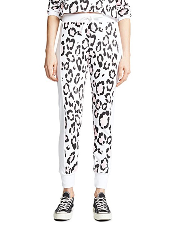 Emma Roberts’ Leopard Sweatpants Are A Cozy Take On Animal Print