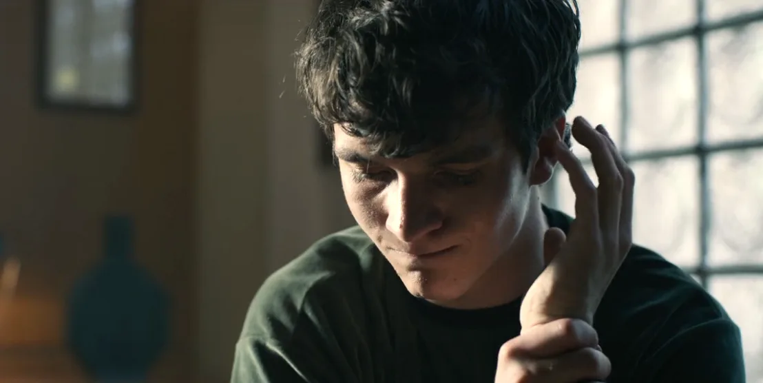 17 Creepy 'Black Mirror: Bandersnatch' Moments That'll Make You Regret ...