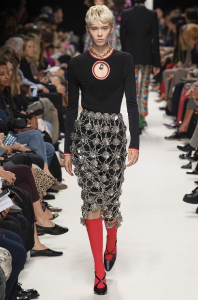 Minimalist Cutouts Are Everywhere For Spring — Here's How To Get Ahead ...