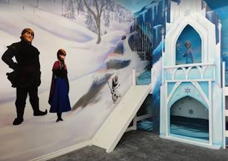 'Frozen'-Themed Rental Homes Exist & Now You Can Vacation Like ...