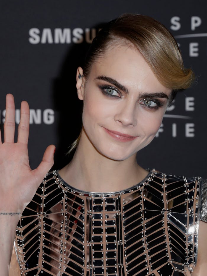 30 Holiday Party Makeup Ideas To Steal From Celebs