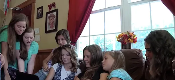 The Bates Family Instagram Accounts Reveal Key Differences From The Duggars