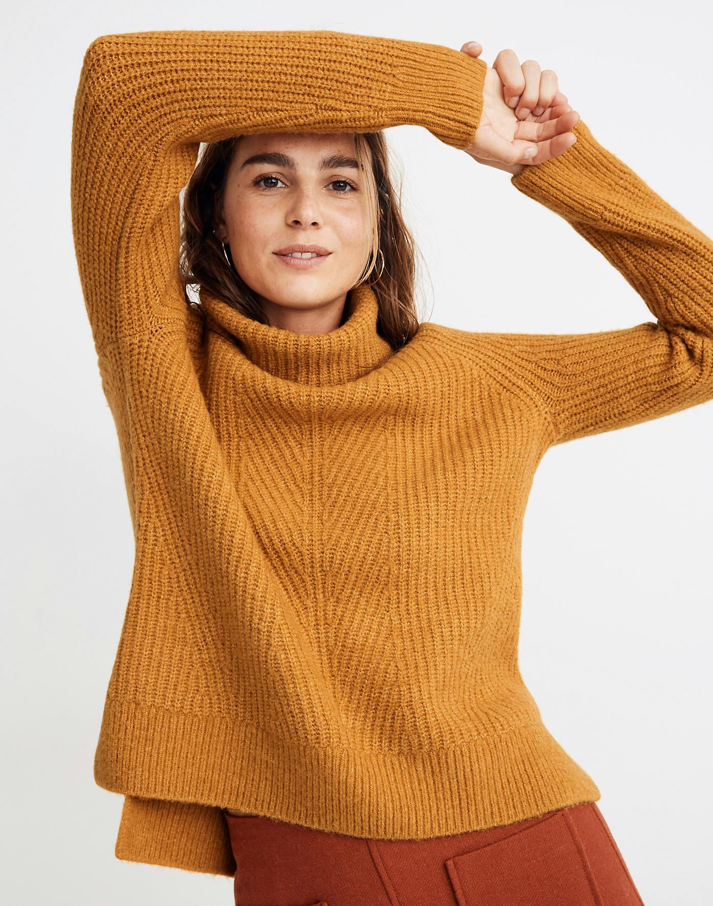 How To Wear Chunky Sweaters Like A Fashion Influencer