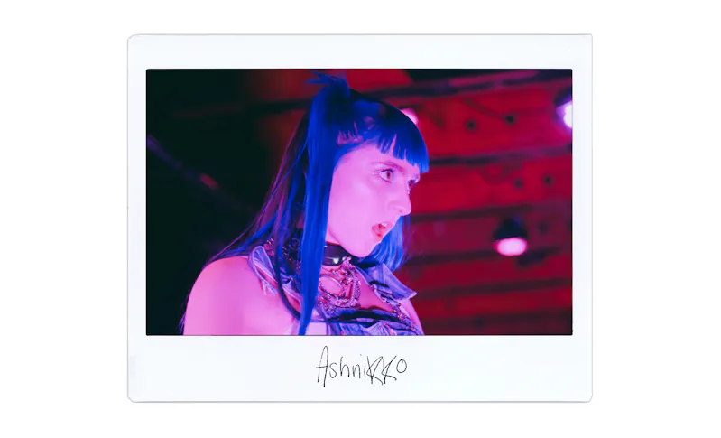 Singer-Songwriter Ashnikko Takes On The Bustle Booth
