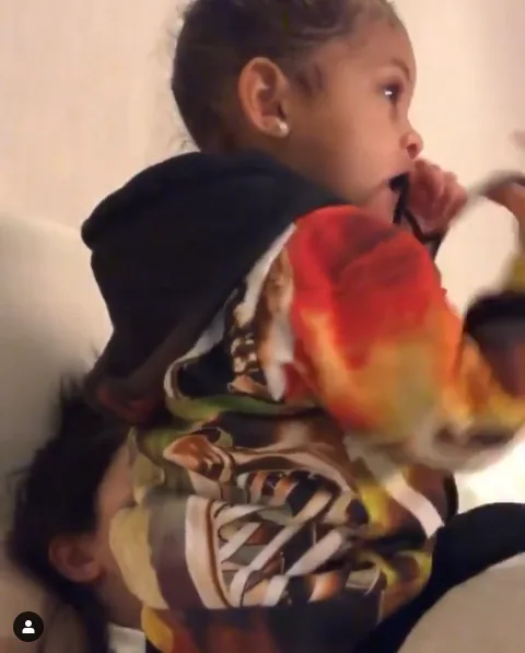 Kylie Jenner's Daughter Stormi Sitting On Her Head Is Motherhood In A ...