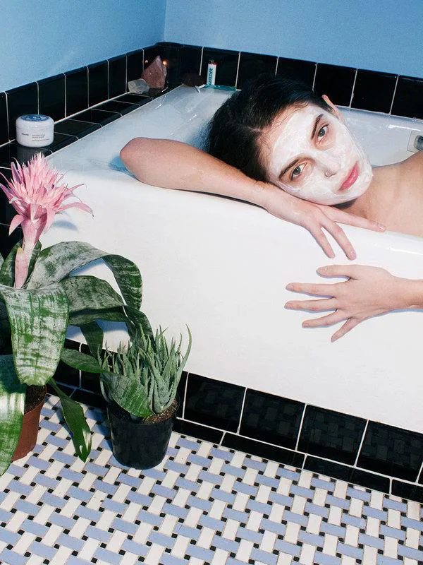 The Best Moisturizing Face Masks To Stock Up On, Because It's About To ...