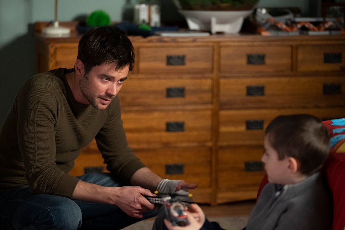 Is Zeke Good On 'Manifest'? Michaela Should Be Careful About Trusting ...