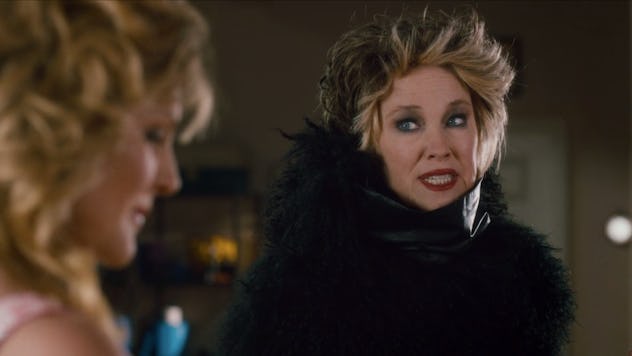 18 Moira Wigs From 'Schitt's Creek' More Dramatic Than The Jazzagal Herself