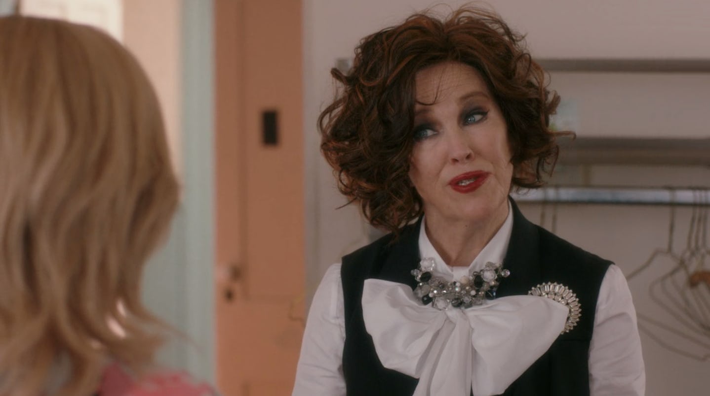 18 Moira Wigs From 'Schitt's Creek' More Dramatic Than The Jazzagal Herself