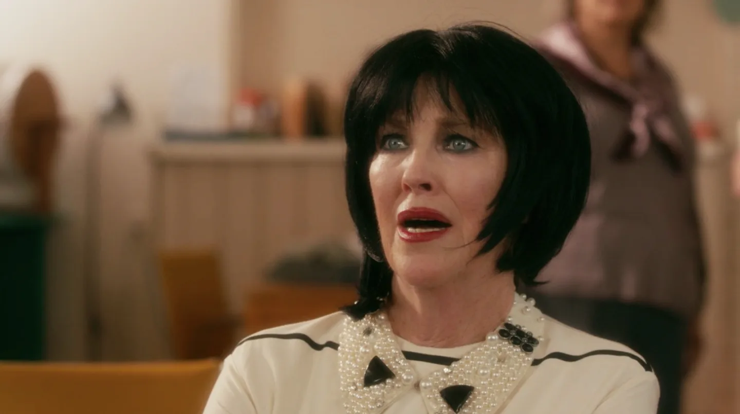 18 Moira Wigs From 'Schitt's Creek' More Dramatic Than The Jazzagal Herself