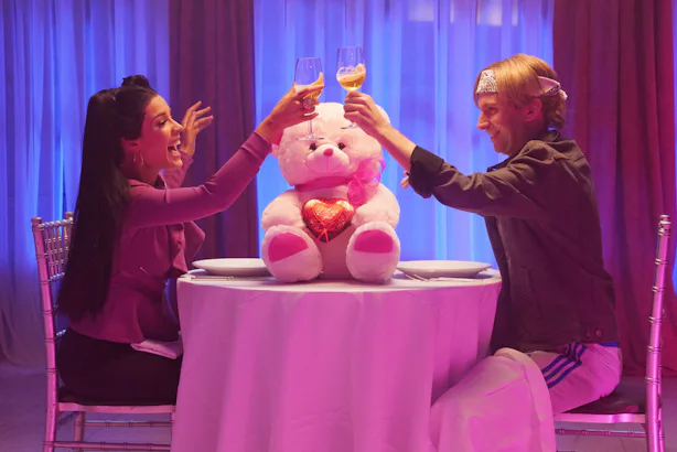 7 Valentine's Day 'SNL' Skits That Will Brighten Your Afternoon