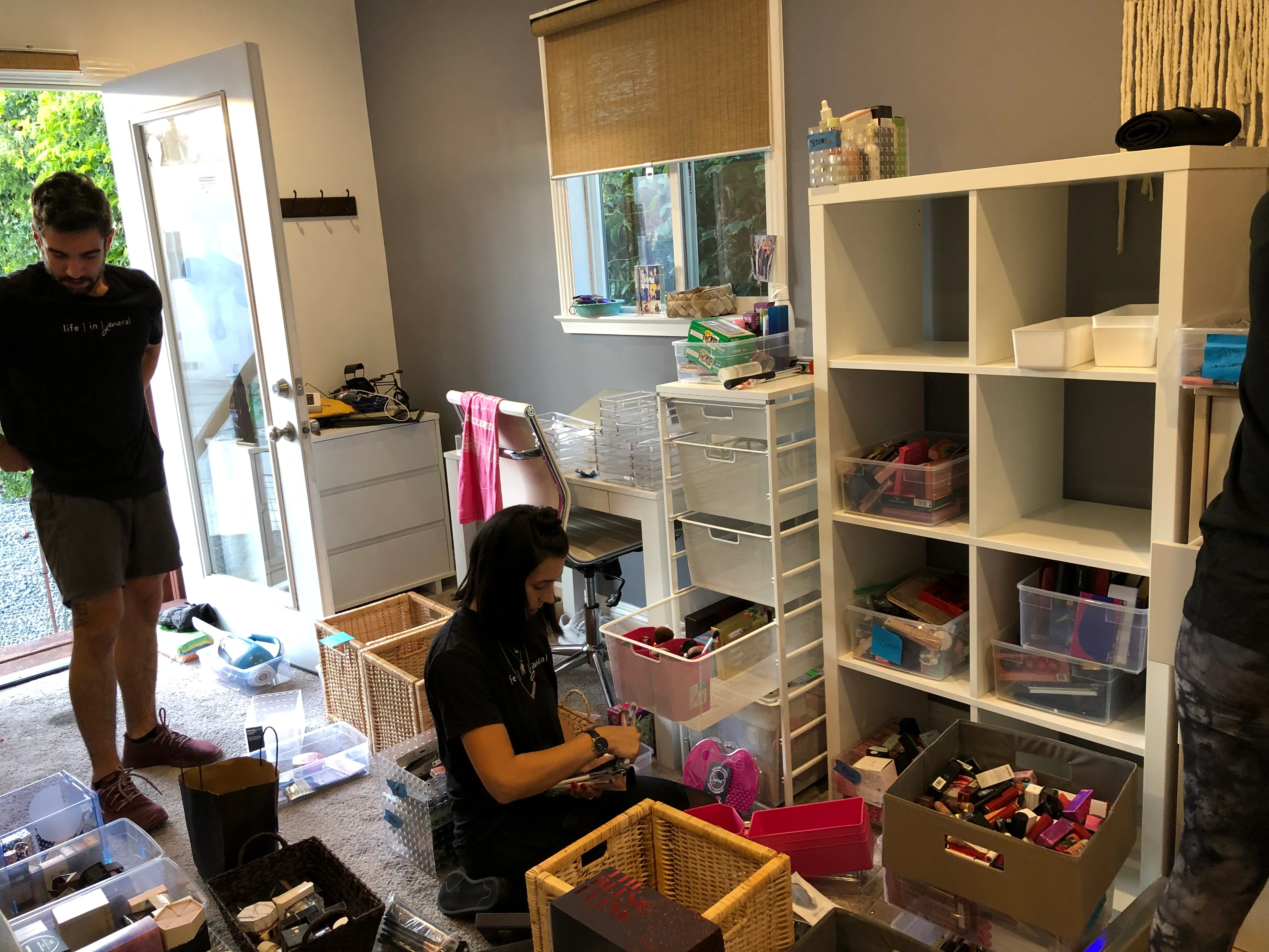 How To 'Marie Kondo' Your Beauty Products, According To A Team Of ...