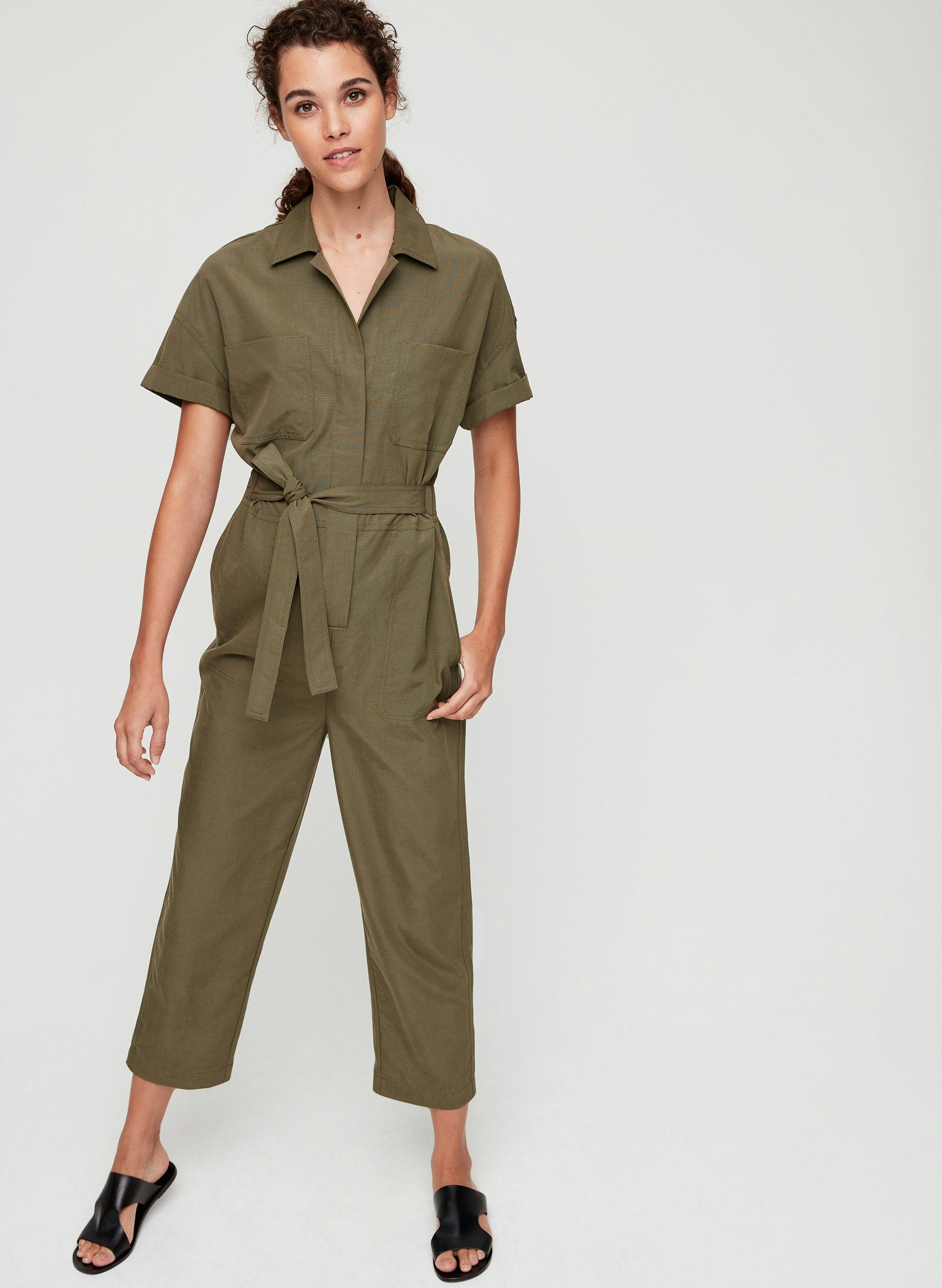 Aritzia’s Spring 2019 Arrivals Are Here & You Need These Pieces Stat