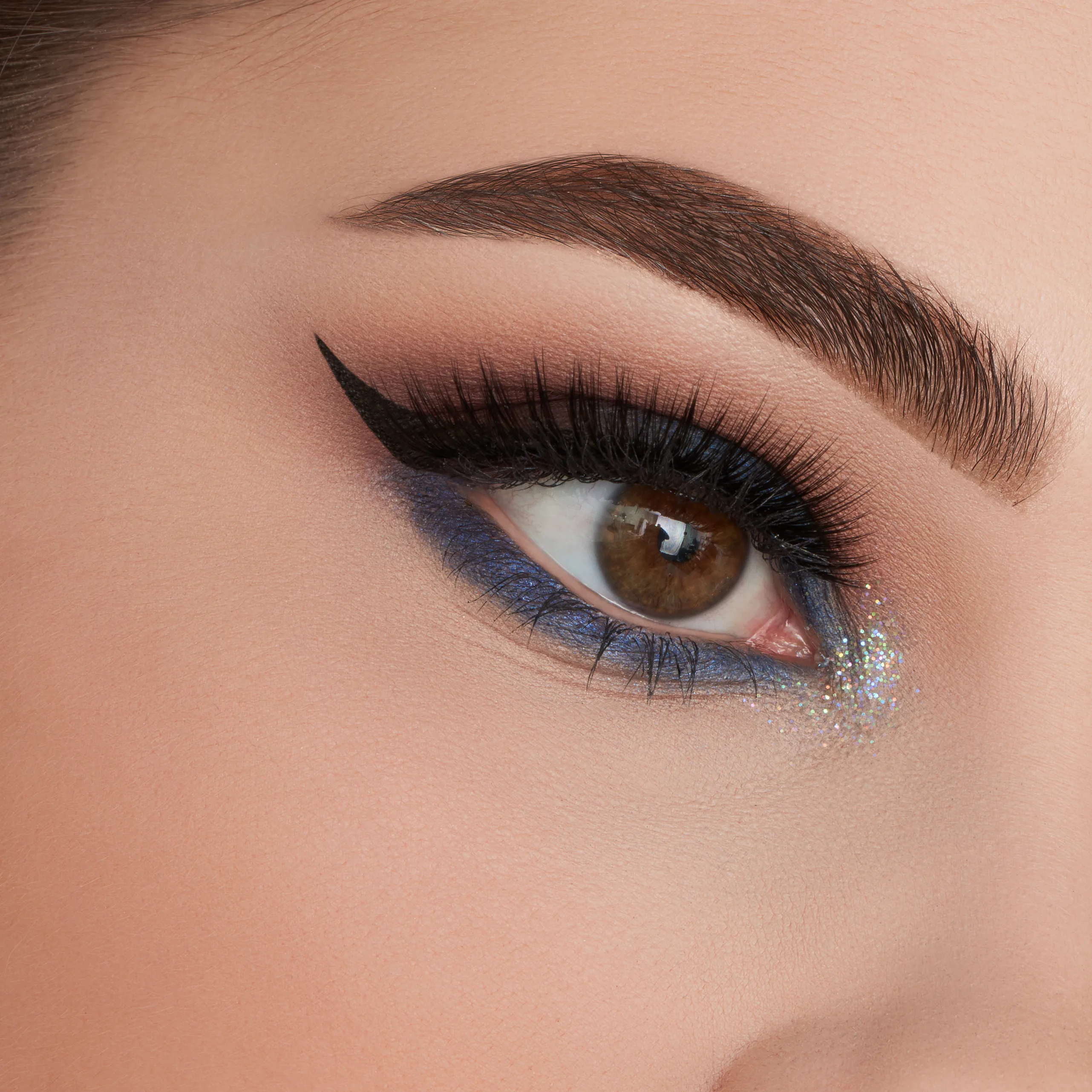 These New 2019 Eyeshadow Palettes Are SO Wearable – & Here's Proof