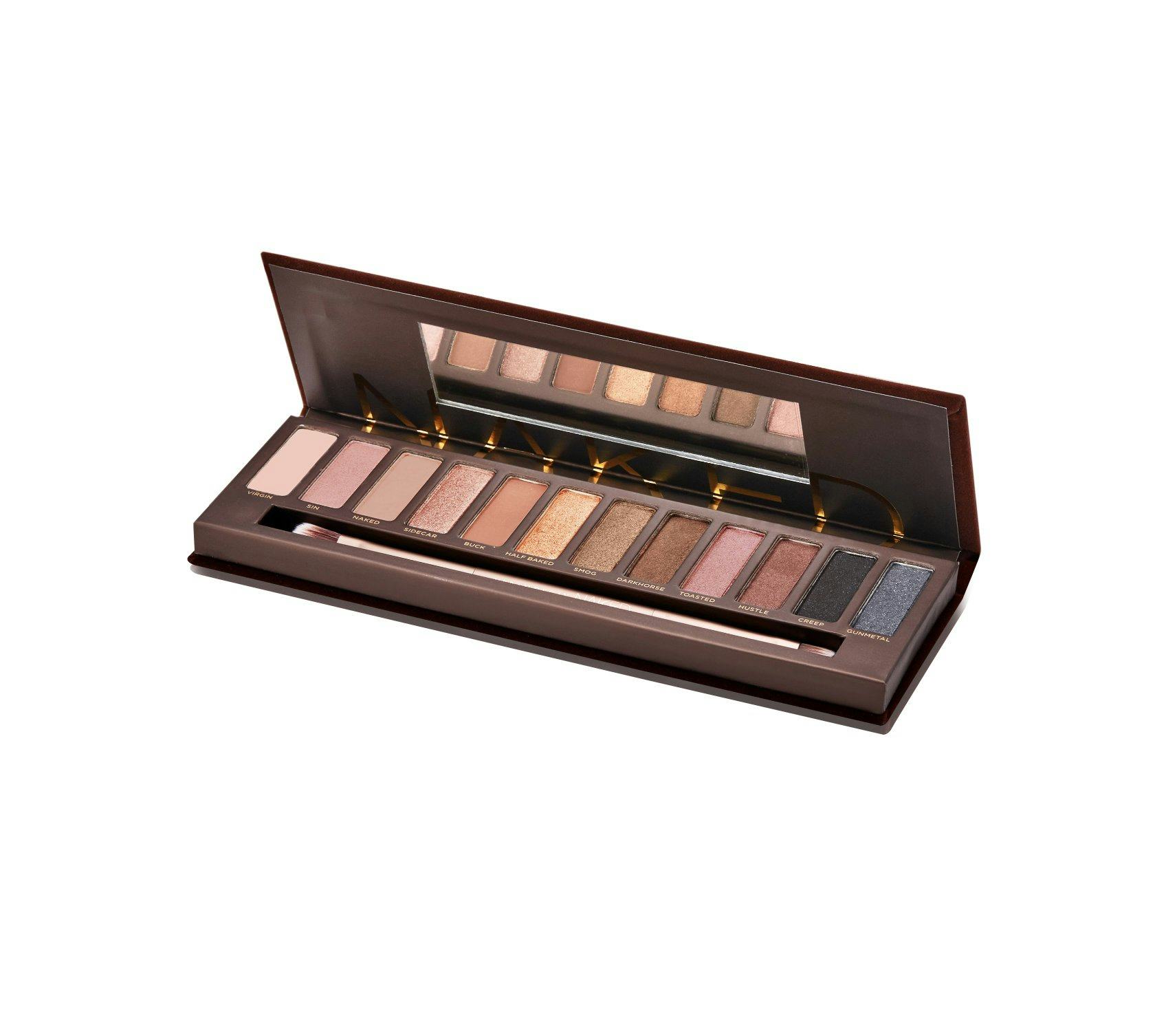 How Akira Beauty Offers Discounts On Your Favorite Luxury Beauty Brands