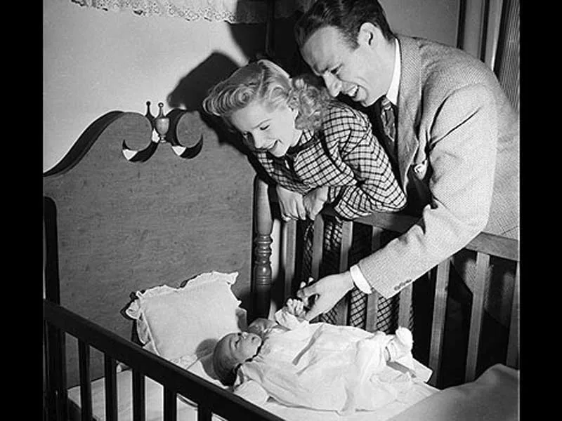 TV Mom Firsts: An (Almost) Complete Timeline Of Rule-Breaking Small ...