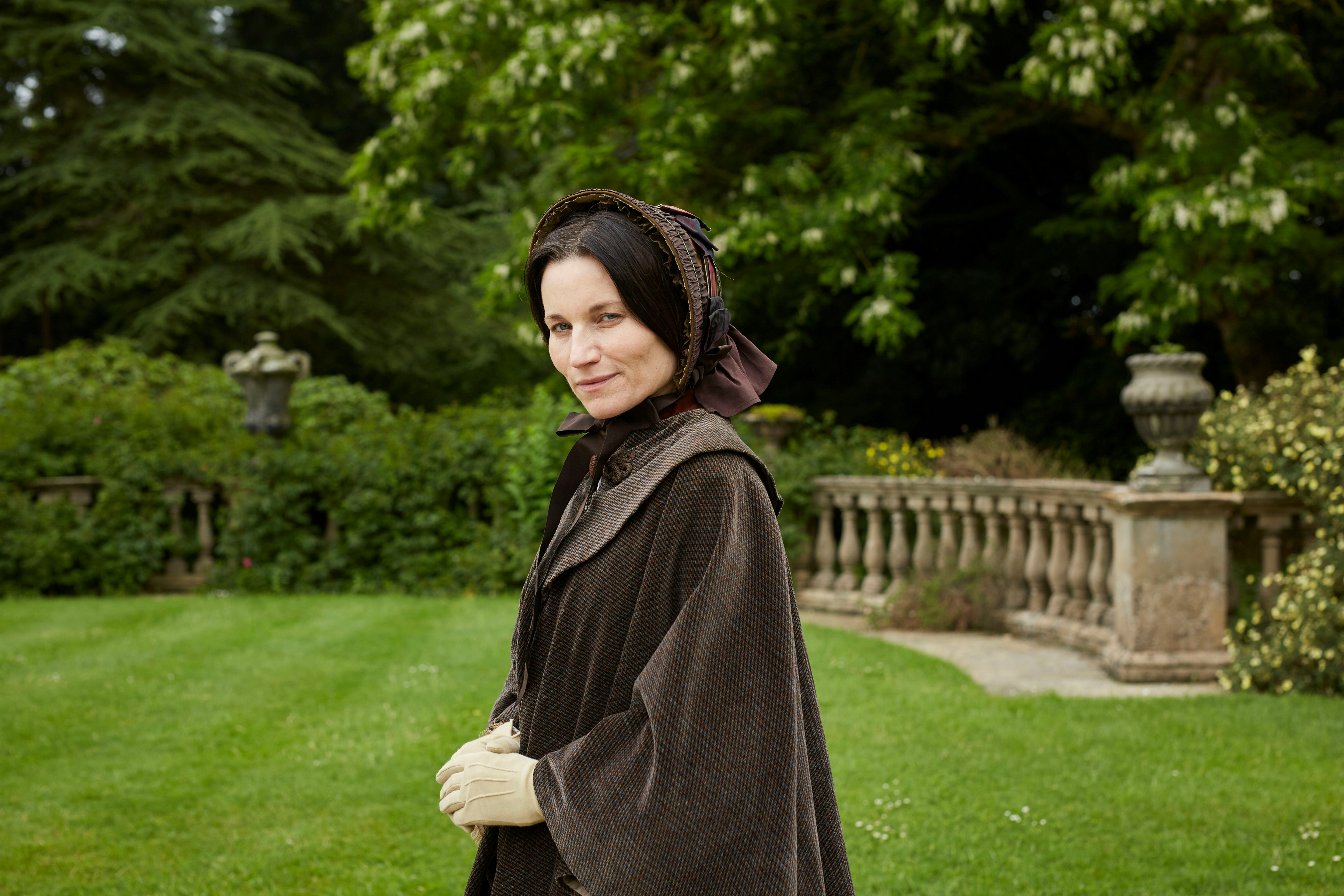 Who Is Kate Fleetwood? The 'Victoria' Actress Playing Princess Feodora ...
