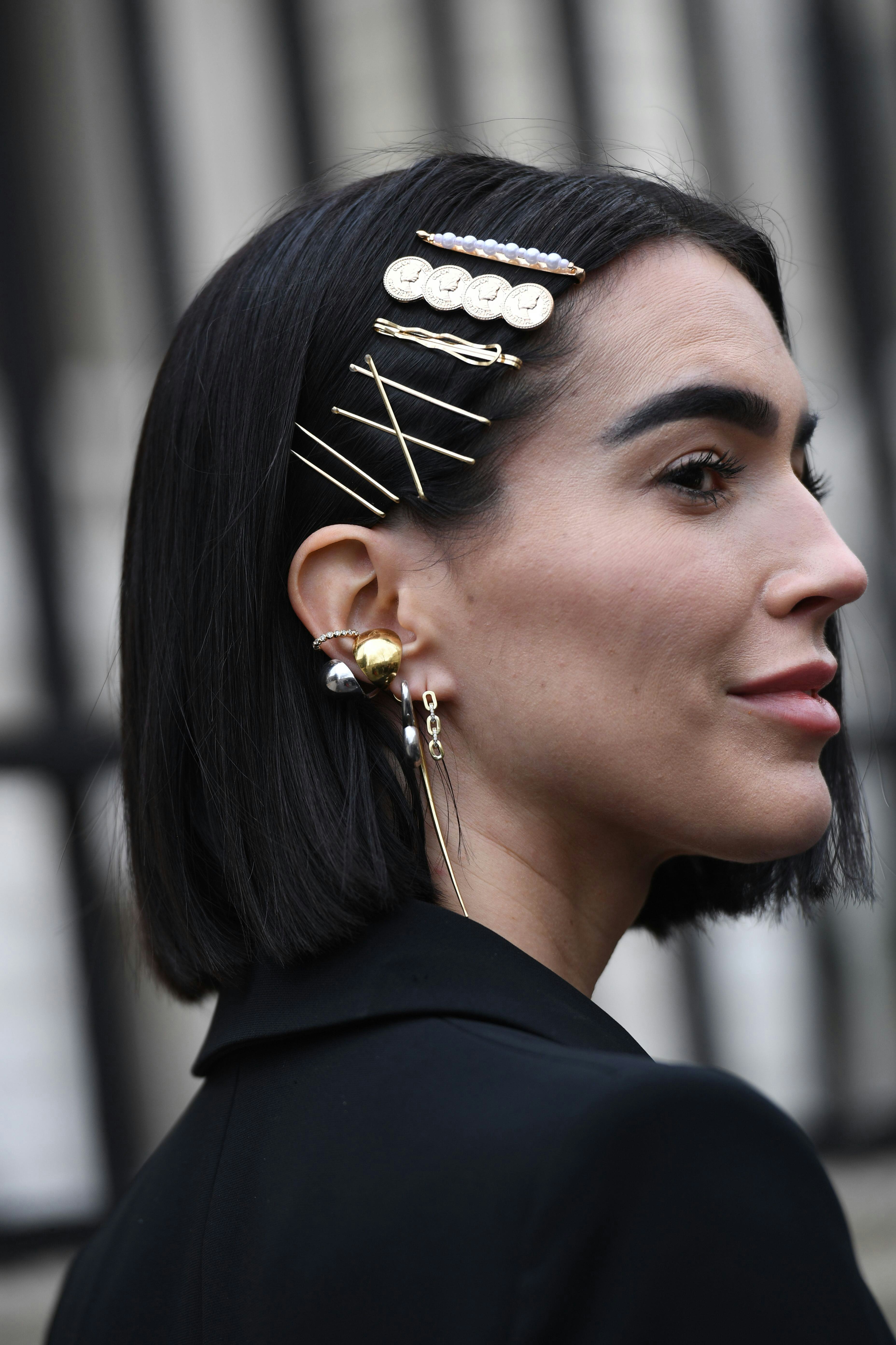 How To Wear Barrettes In 2019 Without Looking Like A Grade-Schooler