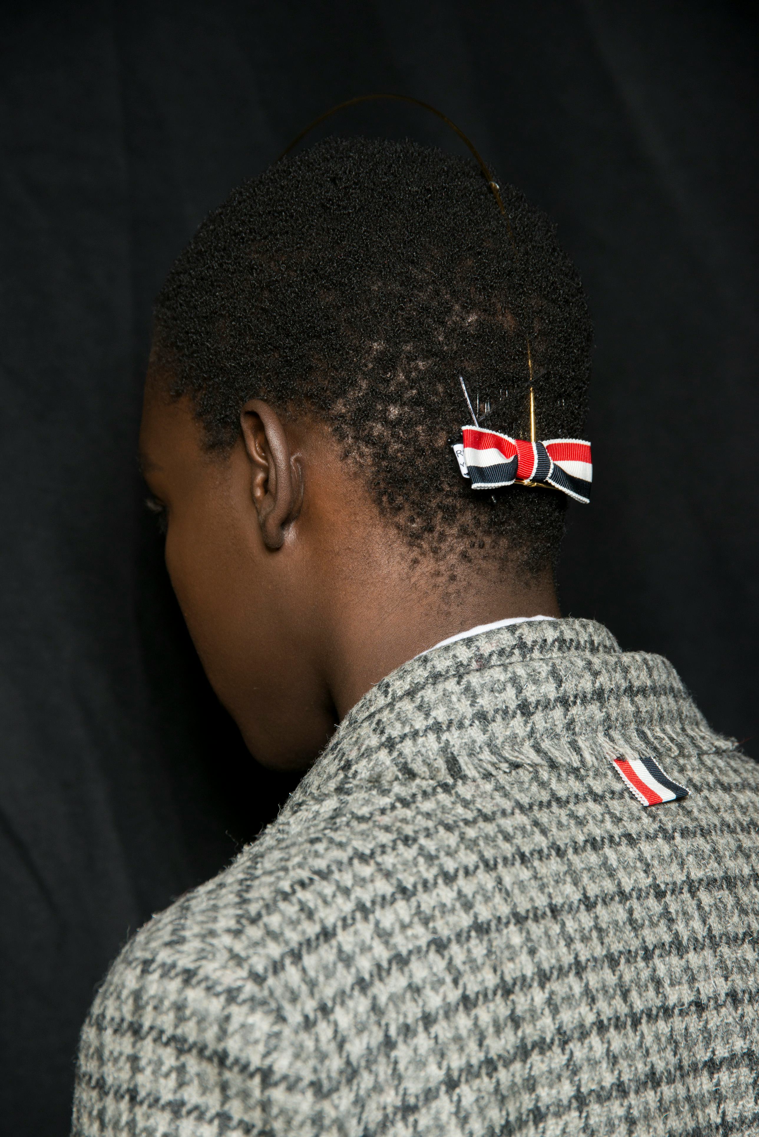 How To Wear Barrettes In 2019 Without Looking Like A Grade-Schooler