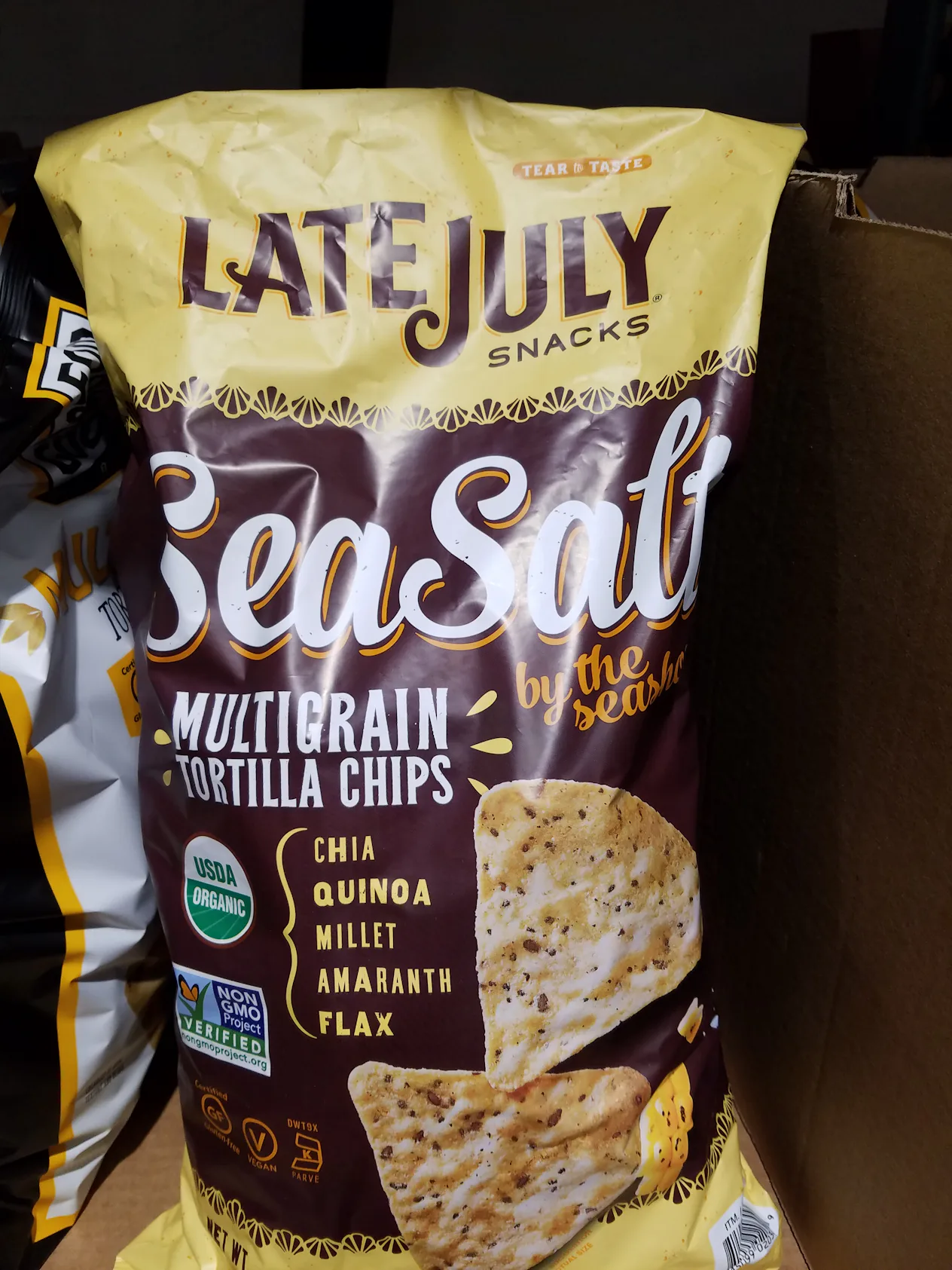 13 Healthy Snacks From Costco That The Whole Family Can Enjoy — Yes ...