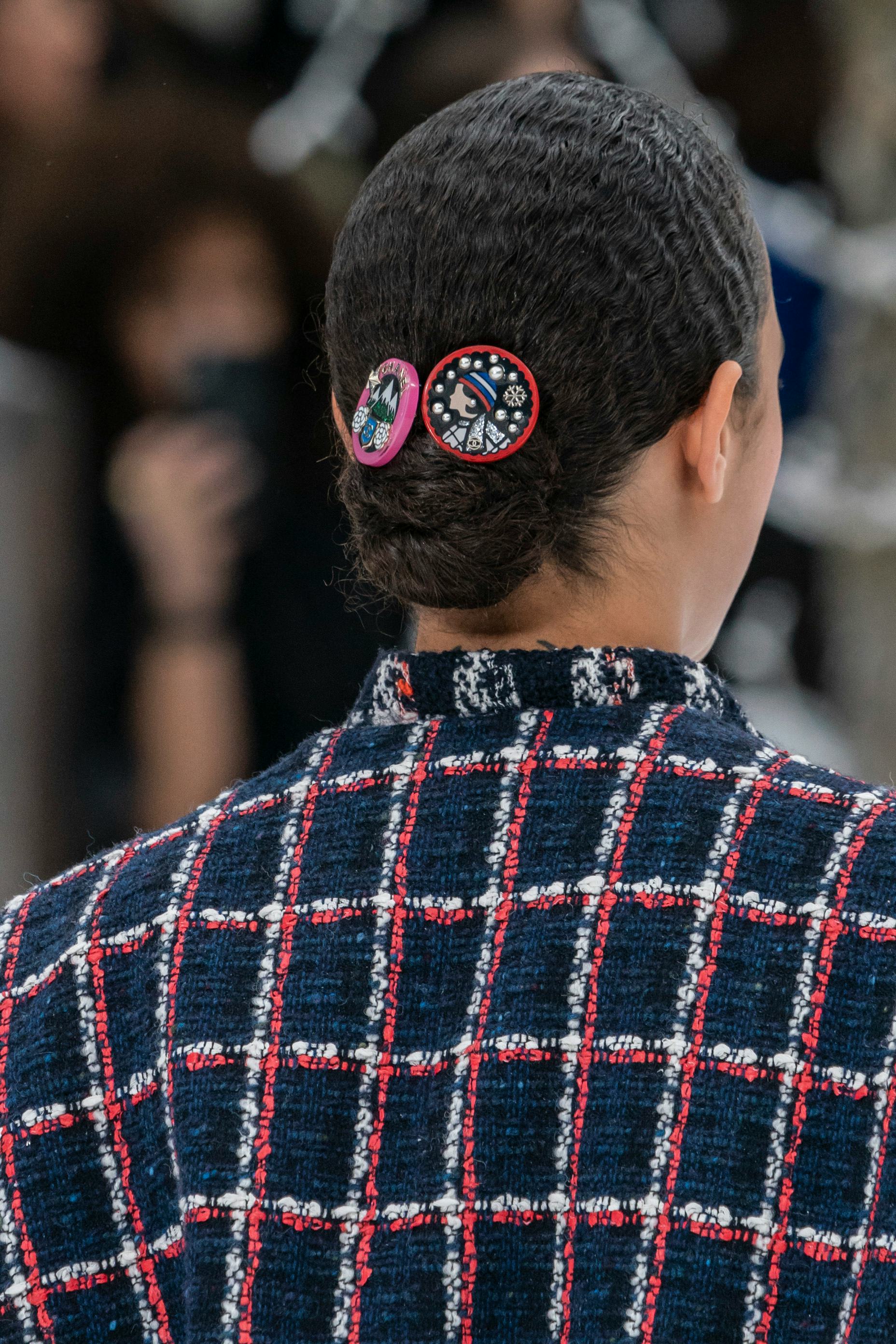 How To Wear Barrettes In 2019 Without Looking Like A Grade-Schooler