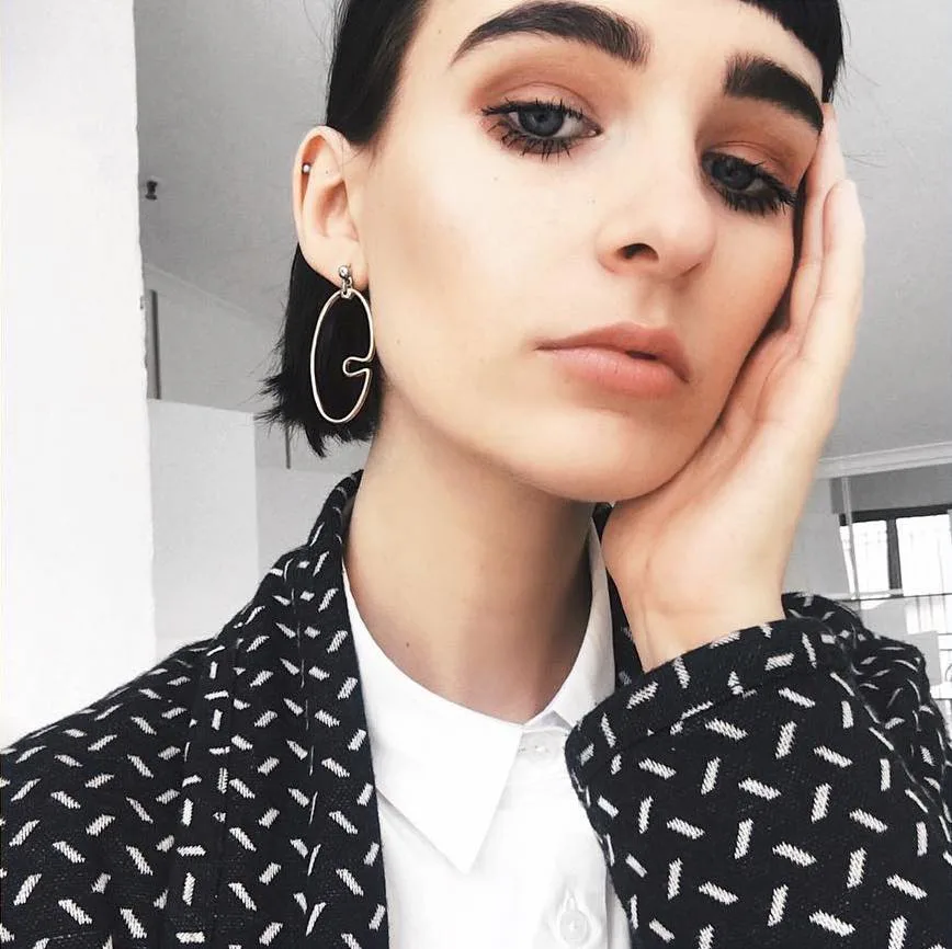 What Glossier Cloud Paint In Dusk Looks Like On 10 Women With Very ...