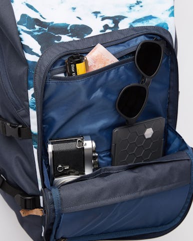 Tentree's Mobius Backpack Is Made From Algae & Plastic Bottles — And It ...