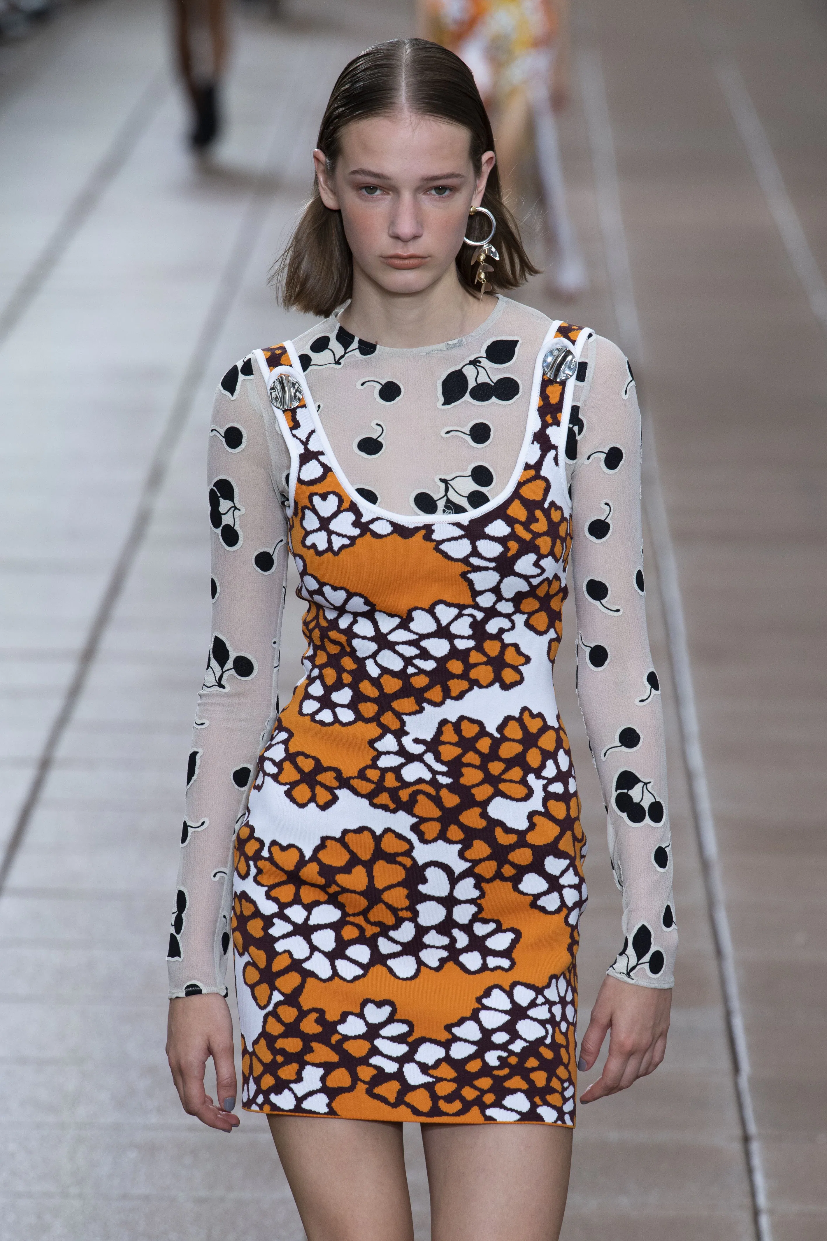 How To Wear Orange, Spring 2019's Standout Color Trend