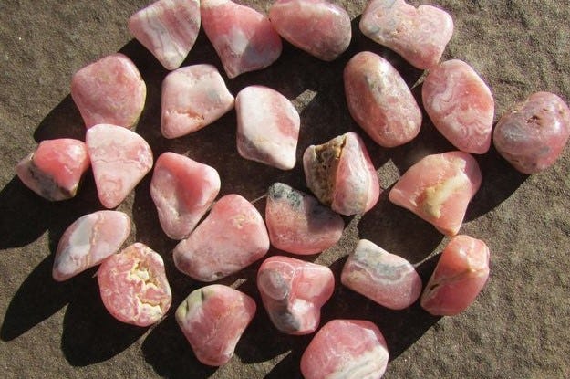 4 Crystals For The April 2019 Full Moon To Keep You Grounded