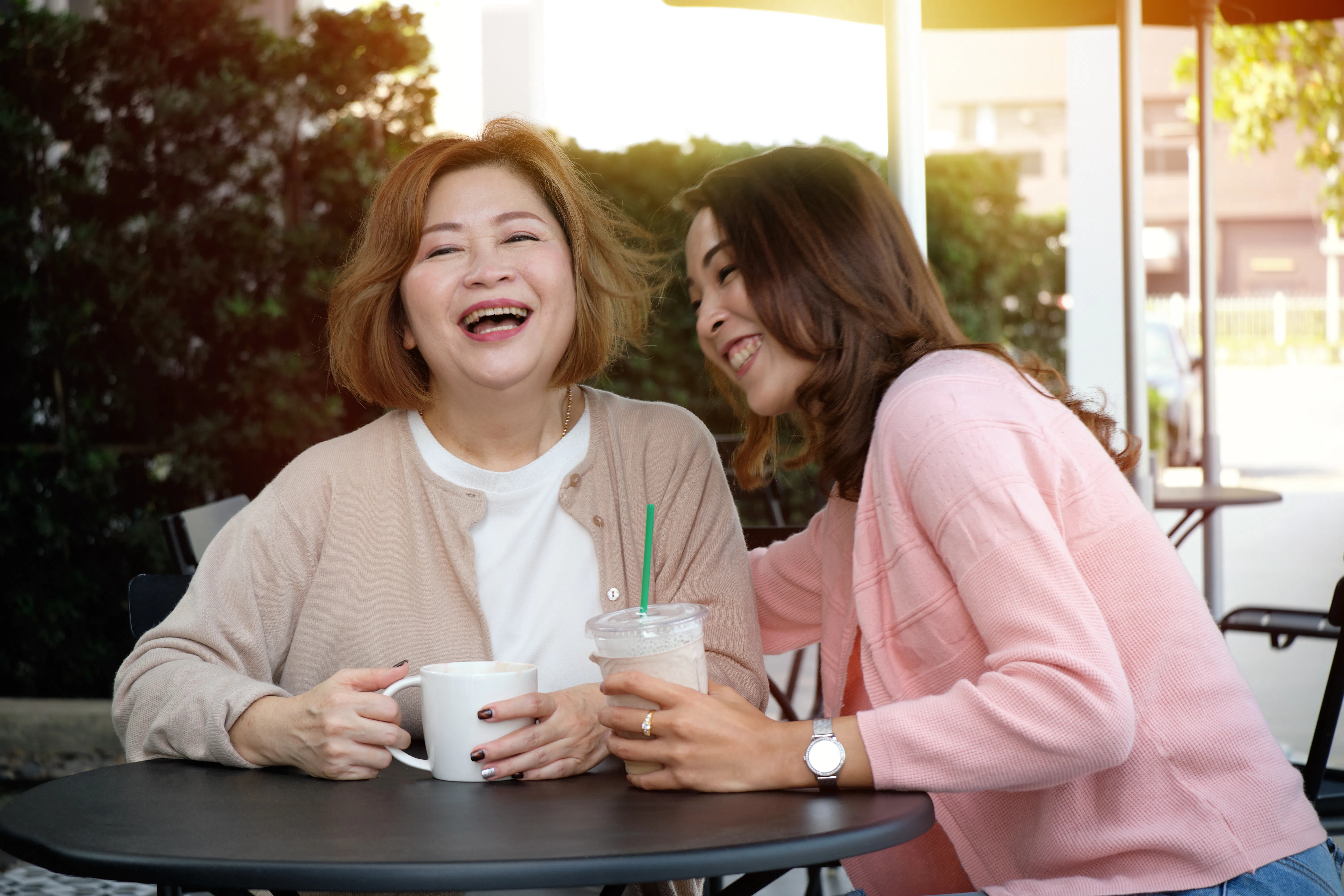 Why Your Cool Aunt Is The Best Friend & Role Model You Could Ask For
