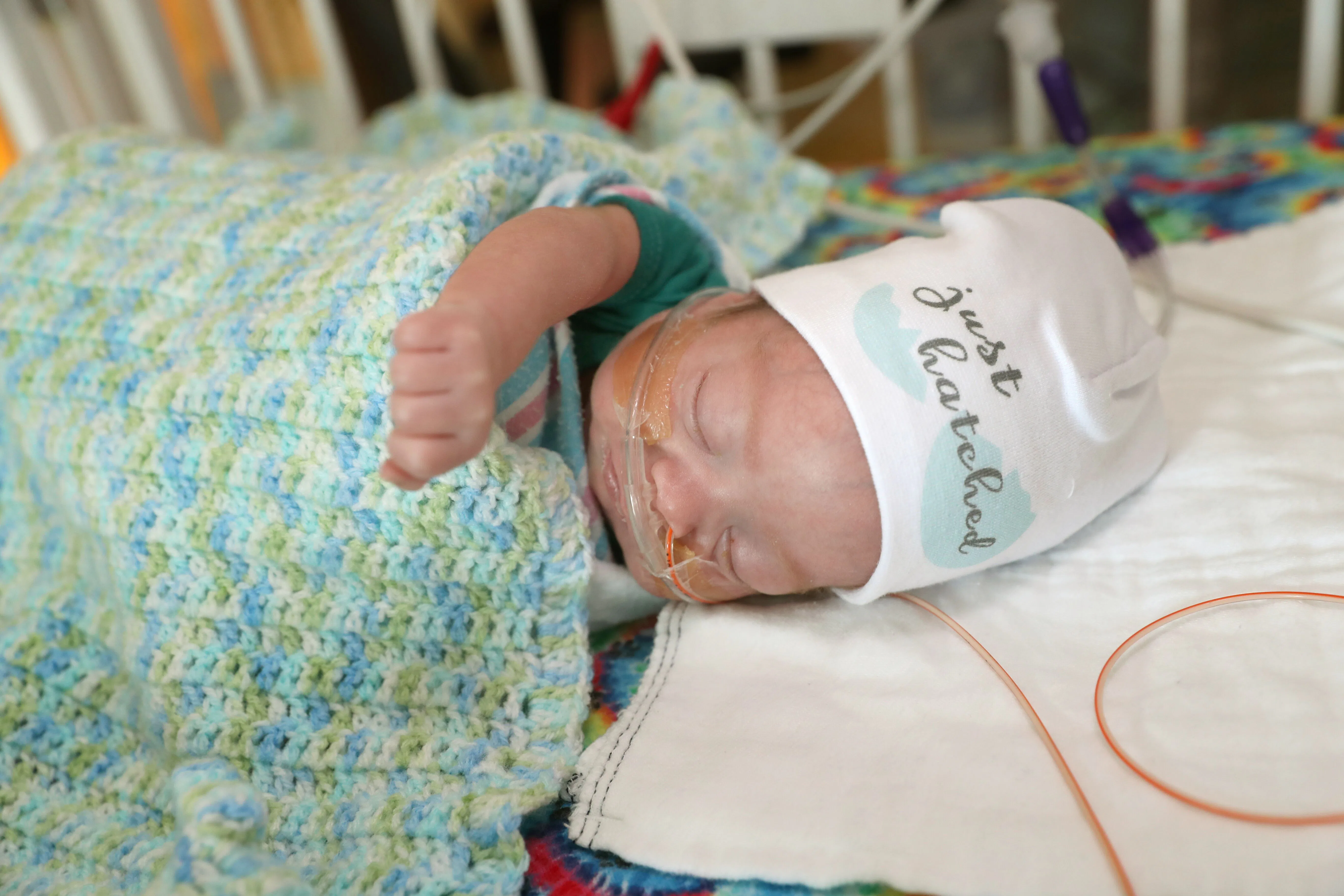 This Hospital's NICU "Just Hatched" Hats Are So Festive & Cute, They'll ...
