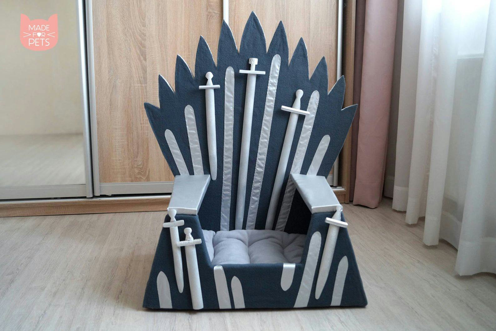 This Iron Throne For Cats Will Make Any 'Game Of Thrones' Fan's Day