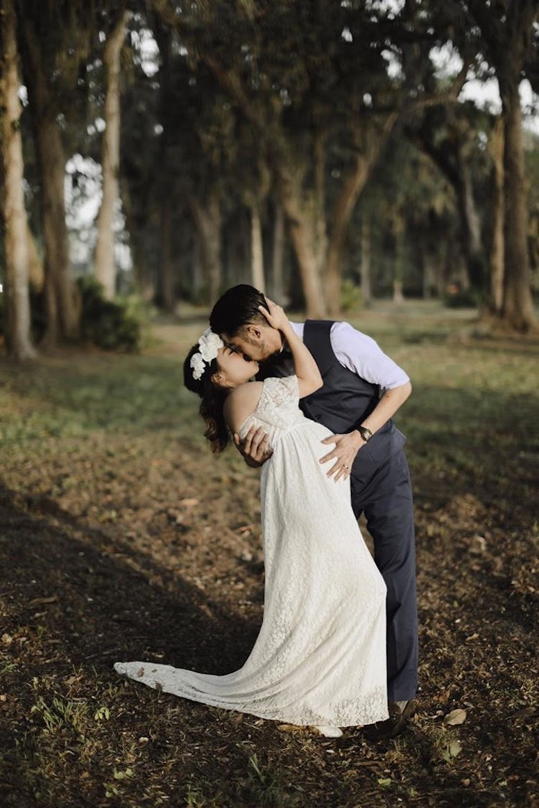 20 Photos Of Pregnant Brides That Prove Baby Bumps Are A Beautiful New ...