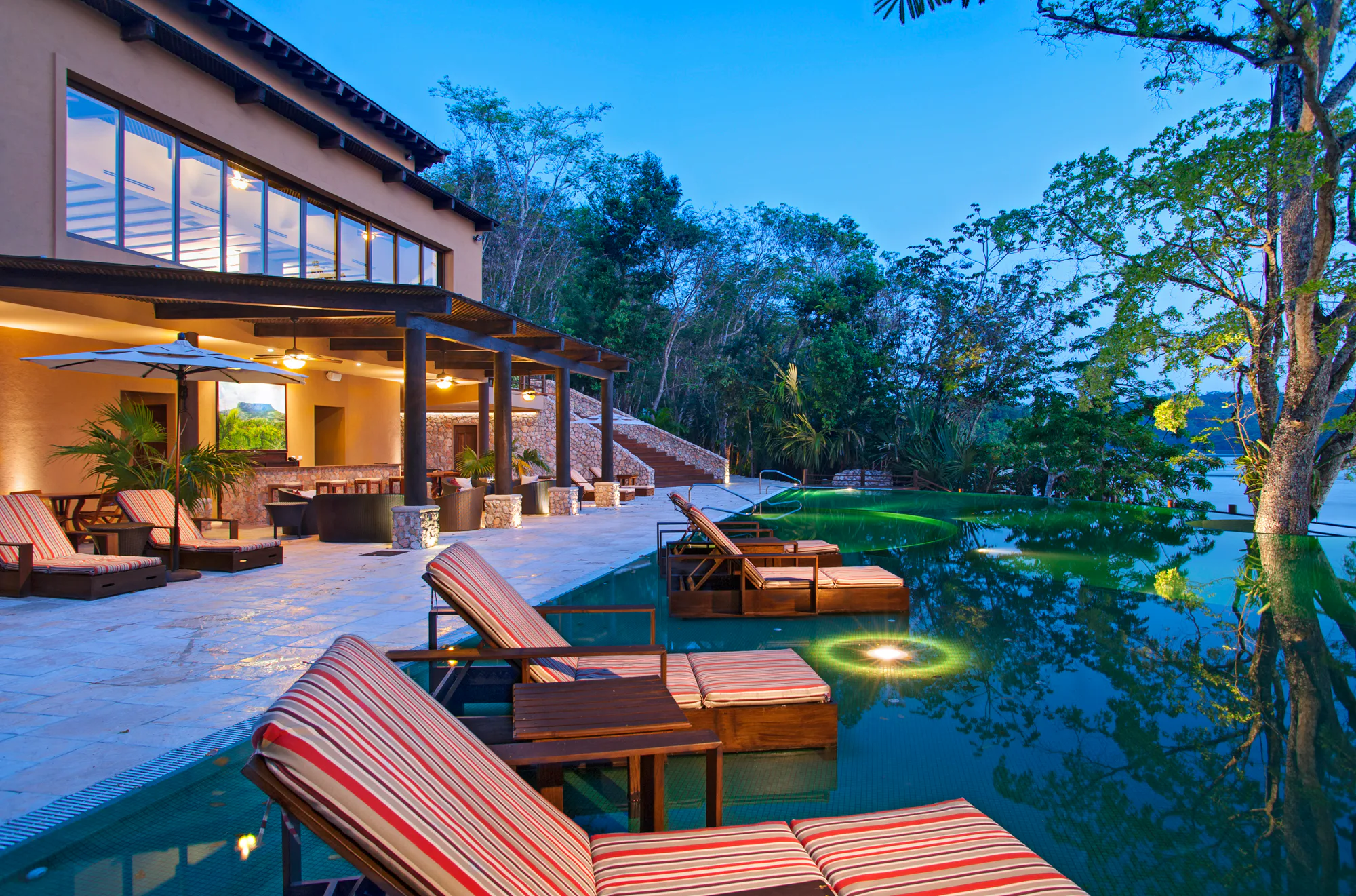 The 11 Best Hotel Pools Around The World Will Get You The Most Epic ...