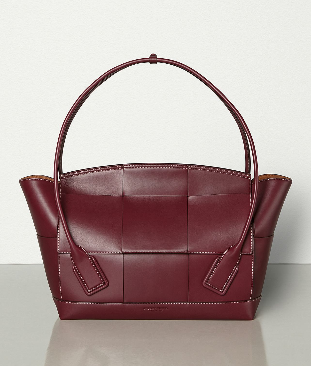 Bottega Veneta’s Arco Bag Is The Anti-Mini Purse — But It’s Just As Chic