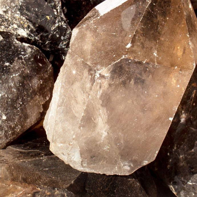 3 Crystals For The June 2019 New Moon That Will Help You Soak Up Its ...