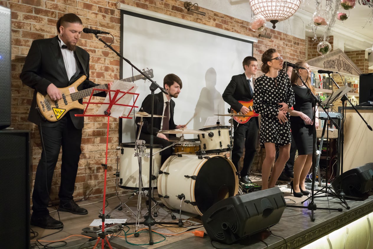 What's Worth Spending Money On For Your Wedding? Here's Where To ...