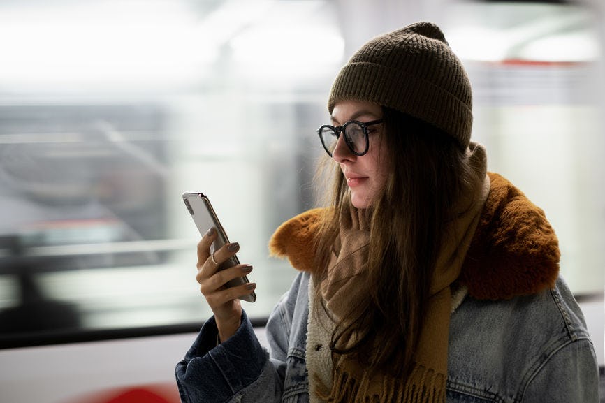 5 Signs You're Feeling Smothered In A Relationship