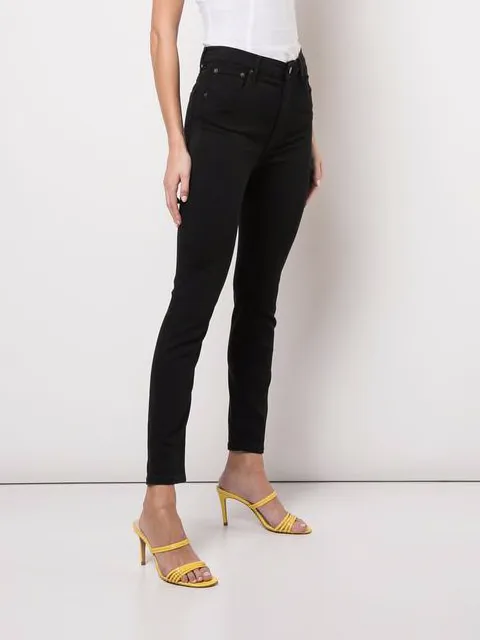 Kate Middleton’s Black Skinny Jeans Prove Basics Can Look So Elevated