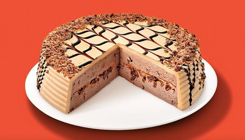 This Reese's Ice Cream Cake Hit Grocery Stores Just In Time For Summer