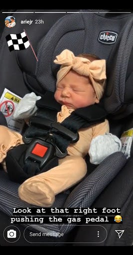 Arie & Lauren's Photos Of Baby Alessi At Home Are A Precious Look At ...