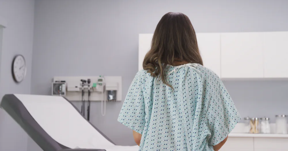 How Painful Is IUD Insertion? 3 Women & An OB/GYN Tell Us What To ...
