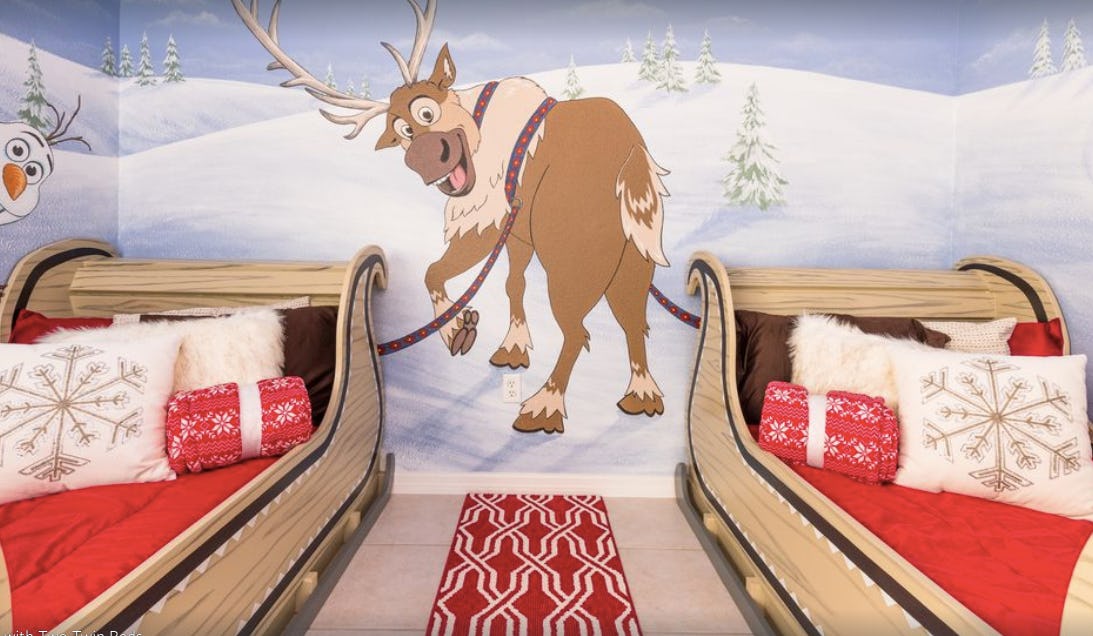 This ‘Frozen’-Themed House Is Available To Rent For Your Next Vacation ...