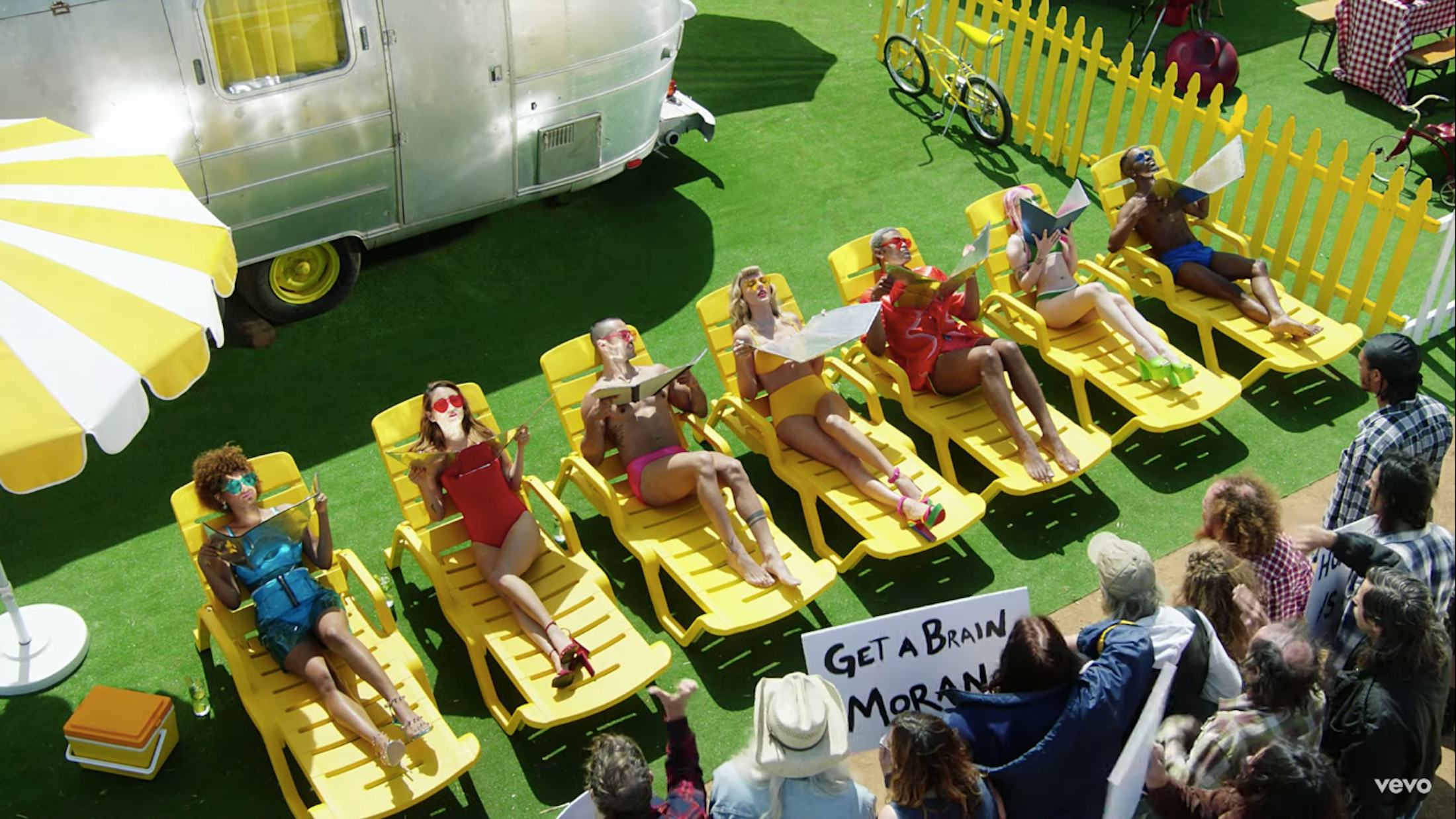 All The Looks From Taylor Swifts 'You Need To Calm Down' Music Video ...