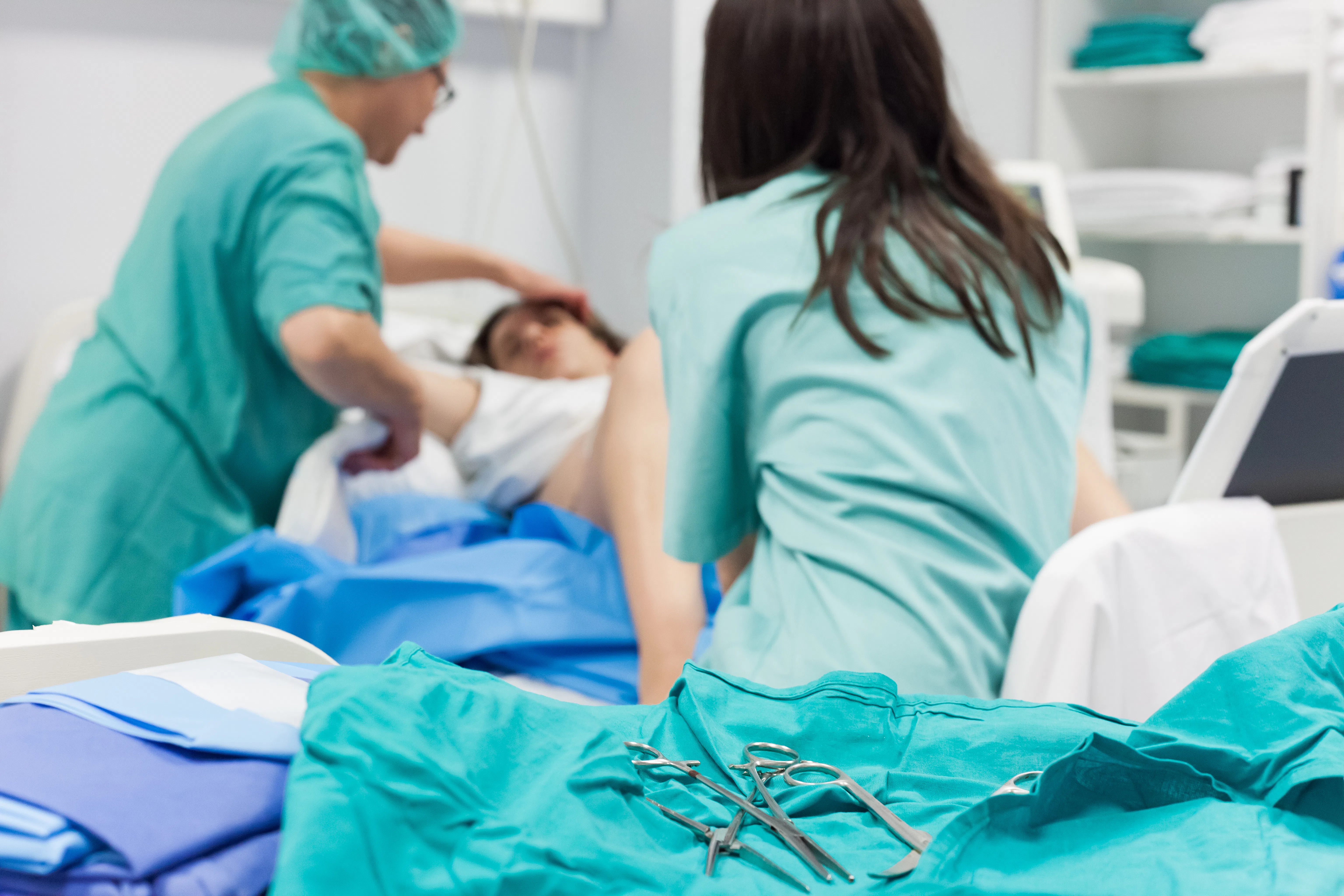 Many Women Feel They Were "Mistreated" & "Threatened" During Childbirth ...
