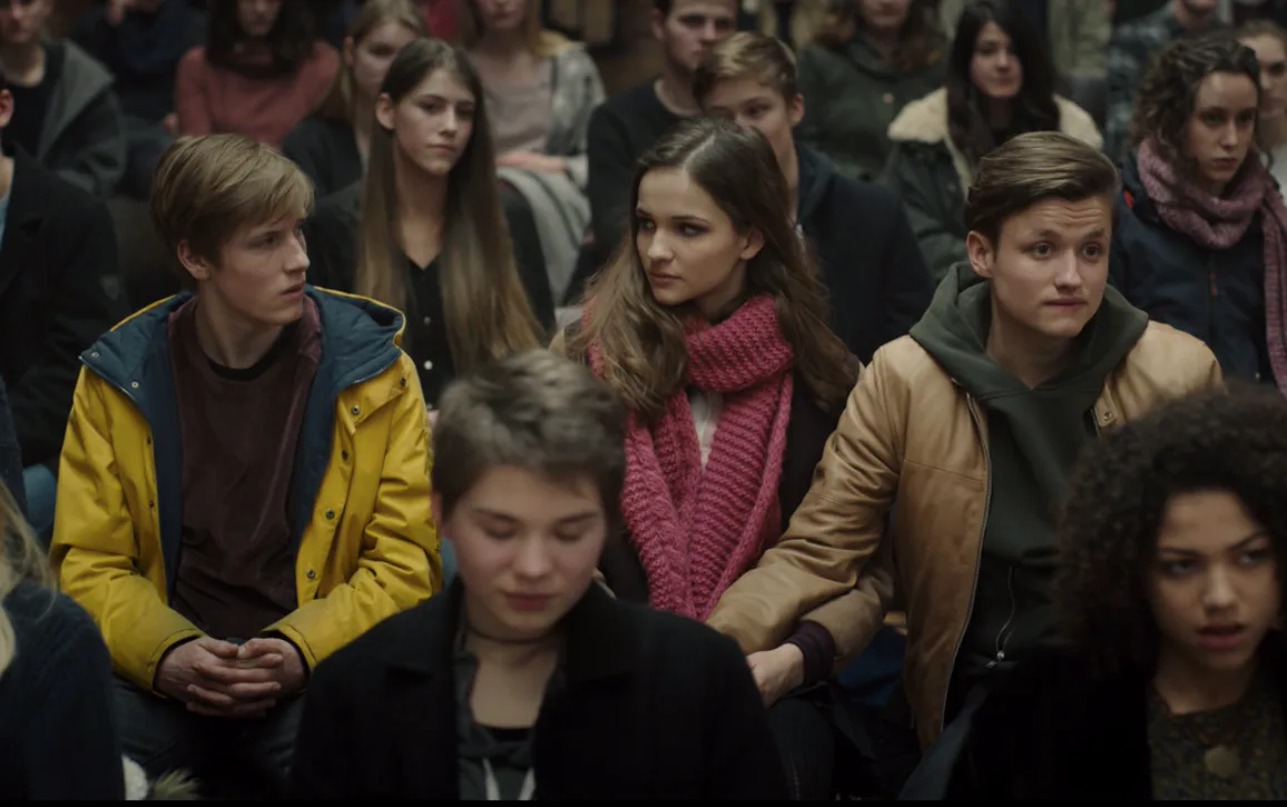 The 'Dark' Season 2 Timelines Explained, Because You Need Several ...