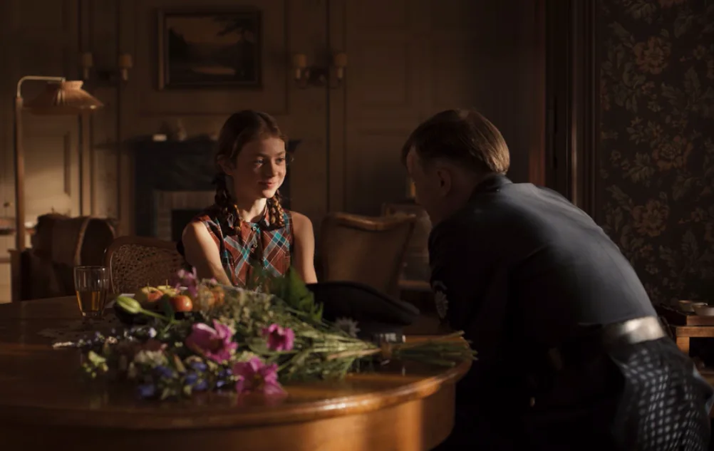 The 'Dark' Season 2 Timelines Explained, Because You Need Several ...