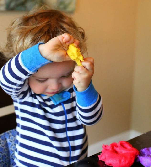 16 Crafts To Do With A Baby That Are Easy, Adorable, & Fun For The Both ...