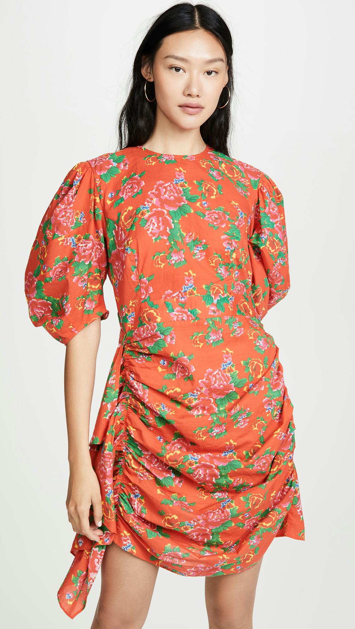 2019's Ruched Dress Trend Is The Romantic Answer To Summer Style